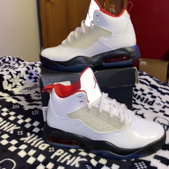 Jordan | Shoes | Jordan Maxin 20gs Whitegym Redblack In Box Like New ...